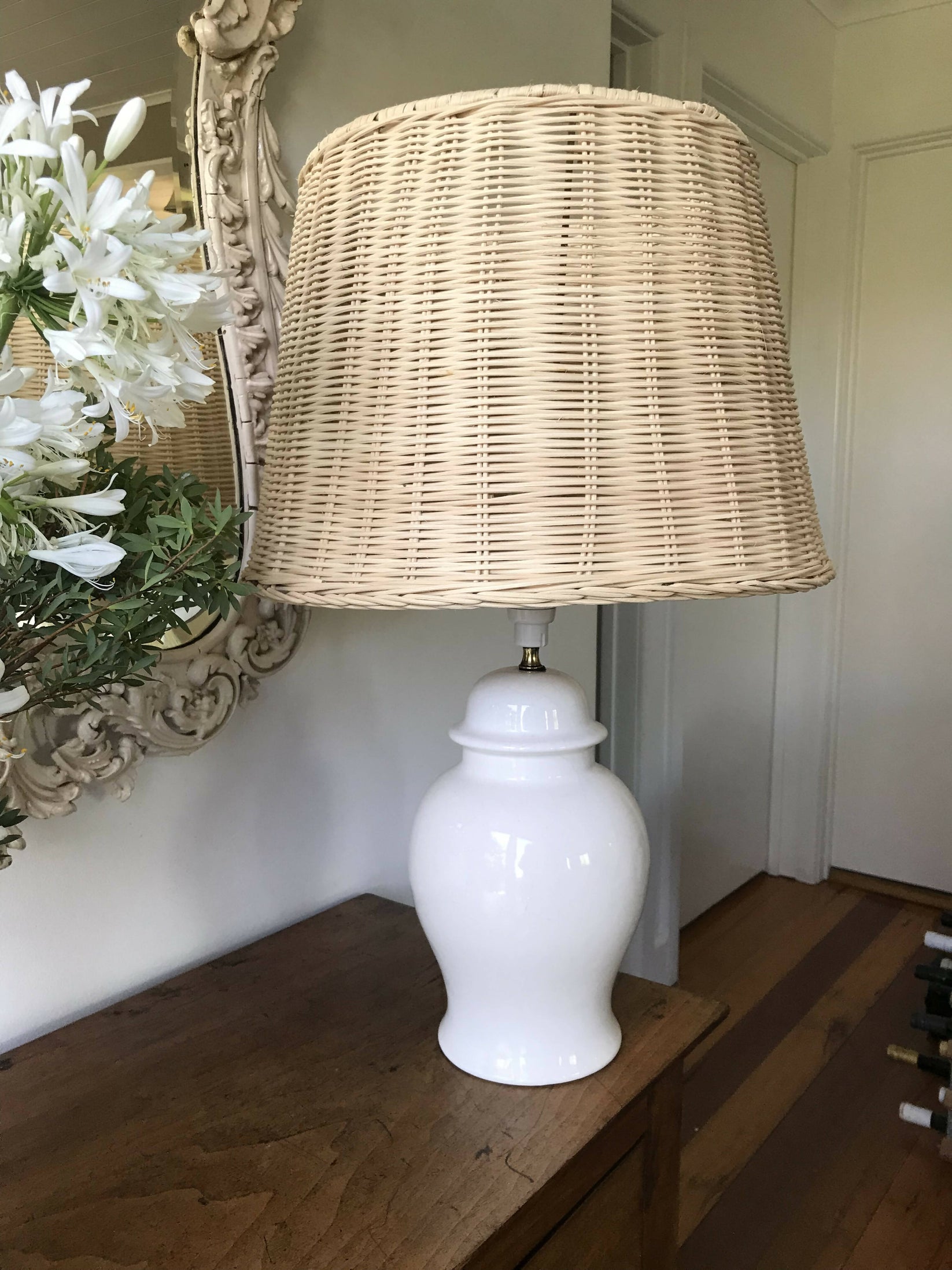 Classic Ginger Jar Lamp Base Antiquely